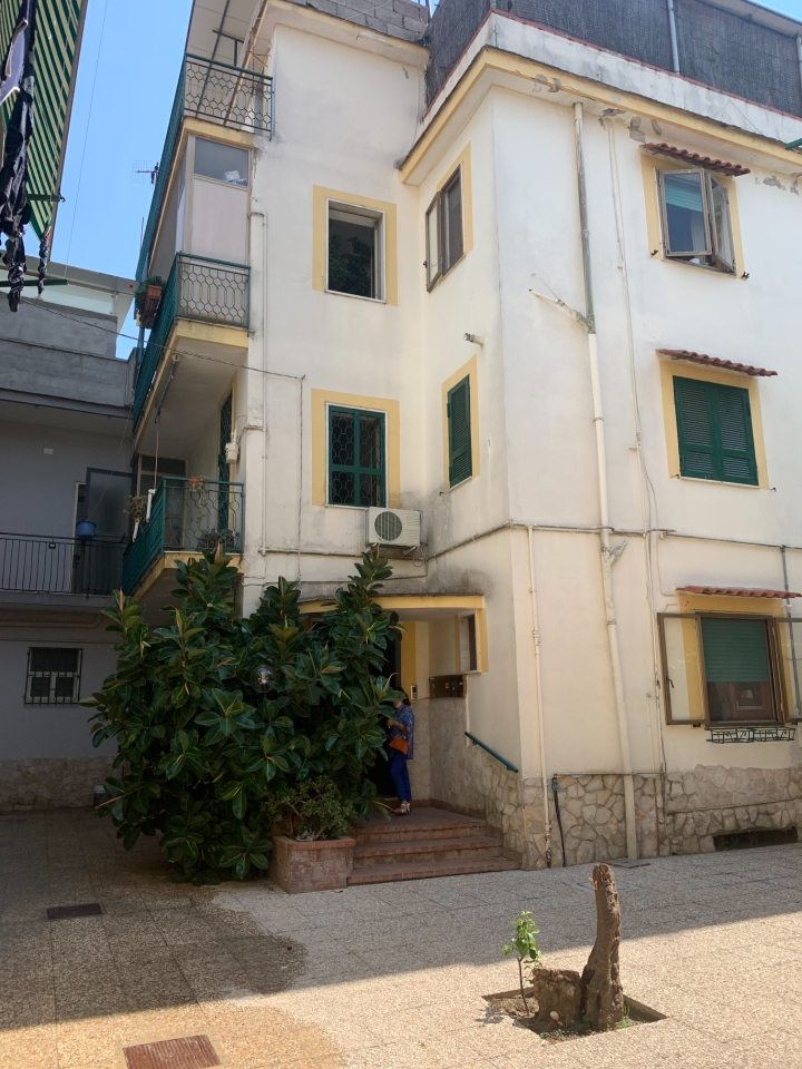 Appartamento in vendita a Napoli