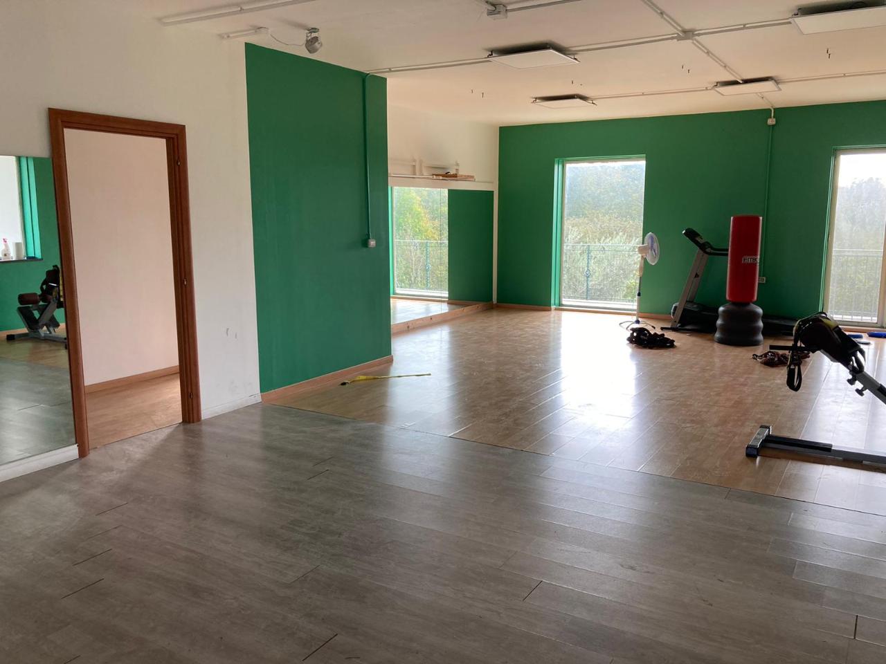 Negozio in affitto a Palma Campania