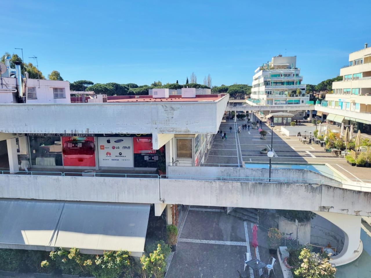 Negozio in vendita a Roma