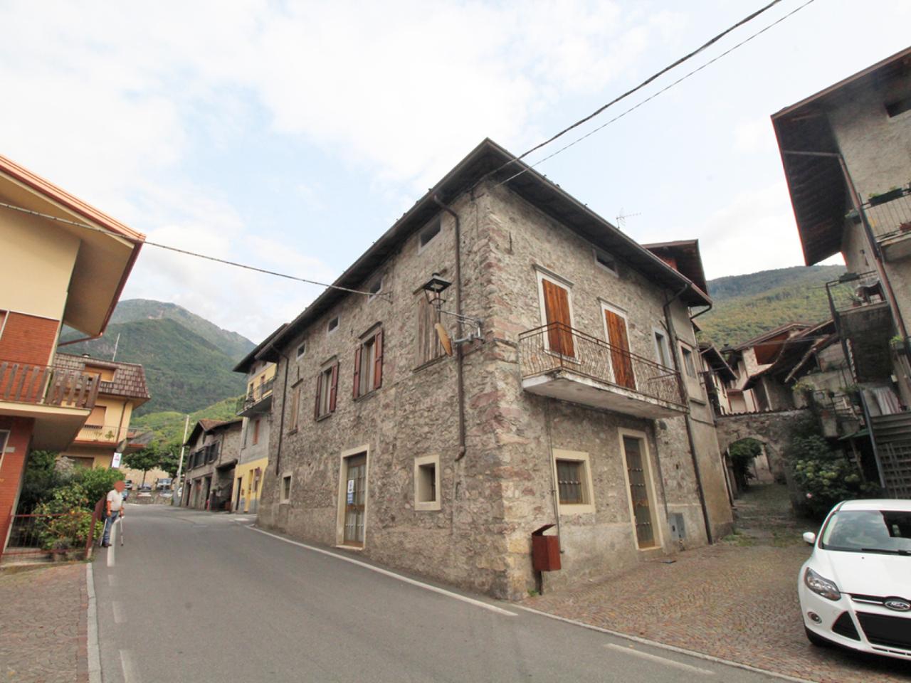 Palazzo in vendita a Gianico