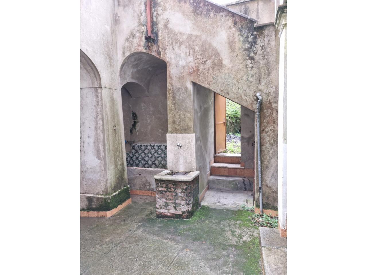 Rustico in vendita a Giffoni Valle Piana