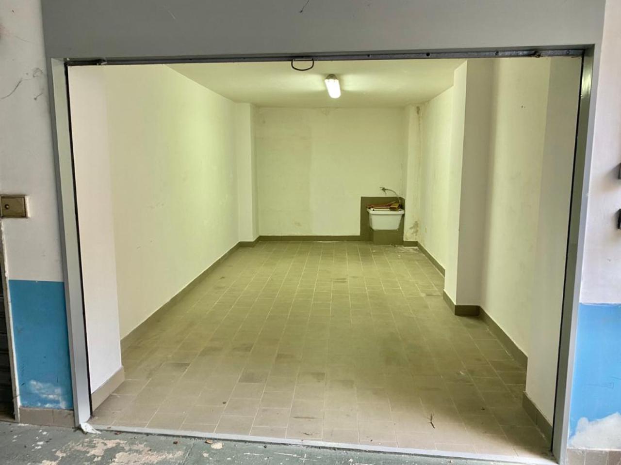 Box in vendita a Cava De' Tirreni