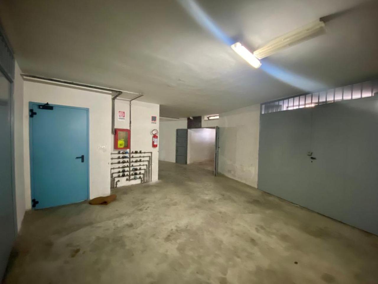 Box in vendita a Cava De' Tirreni