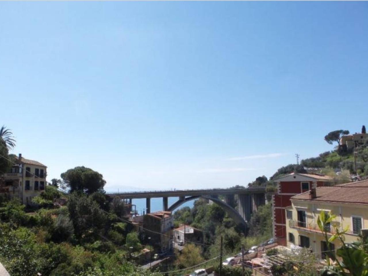 Appartamento in vendita a Salerno