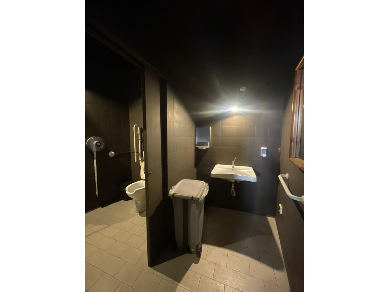 Negozio in vendita a Palermo