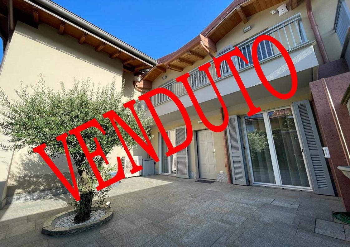 Casa indipendente in vendita a Santo Stefano Ticino