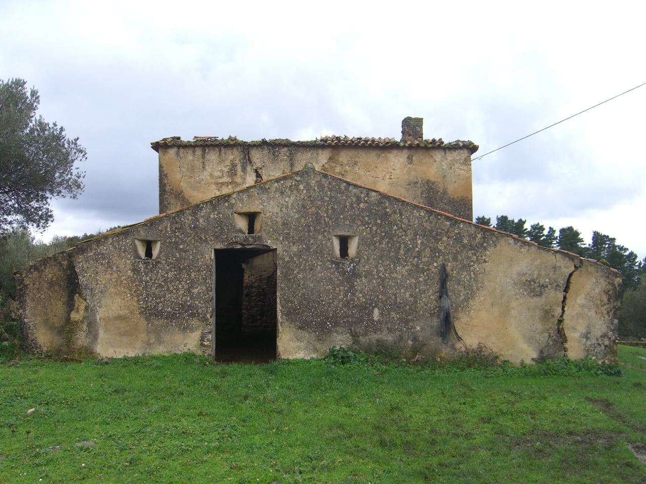 Terreno con rustico in vendita a Ceraso