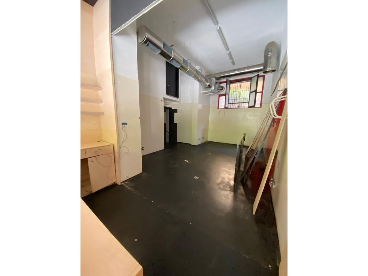 Negozio in affitto a Roma