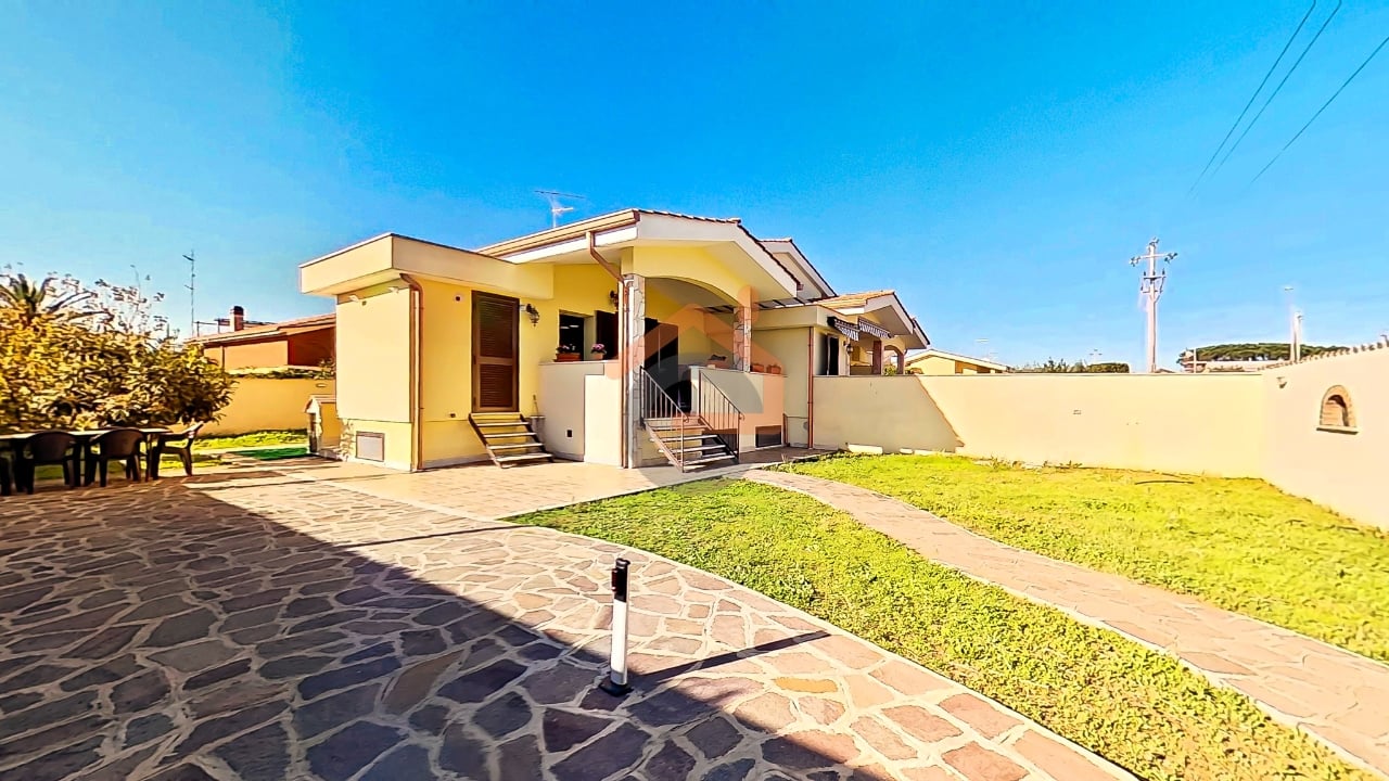 Villa a schiera in vendita a Ardea