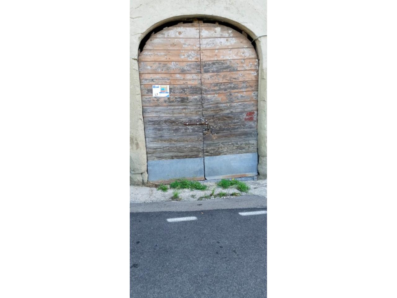 Negozio in vendita a Sacrofano