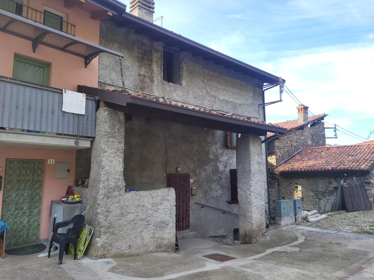 Palazzo in vendita a Artogne