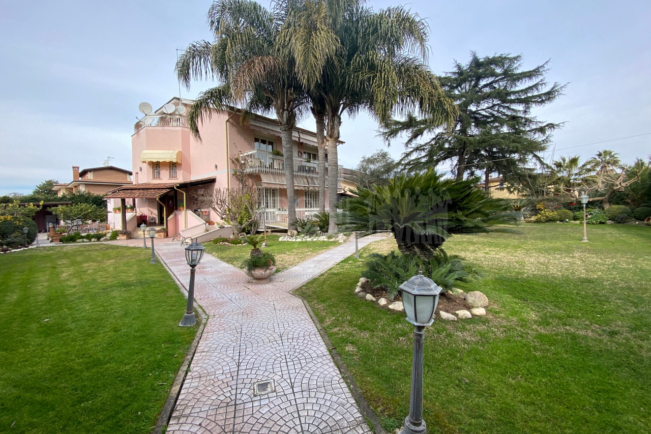 Villa unifamiliare in vendita a Roma