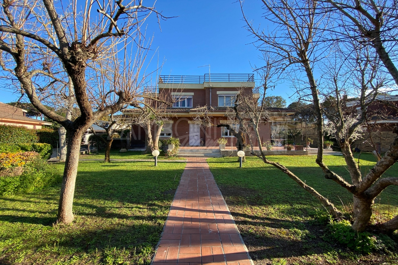 Villa unifamiliare in vendita a Roma