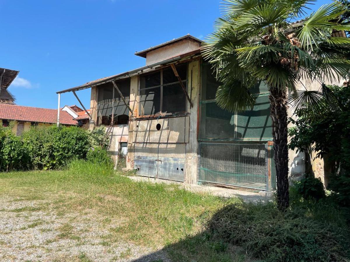 Rustico in vendita a Robecco Sul Naviglio