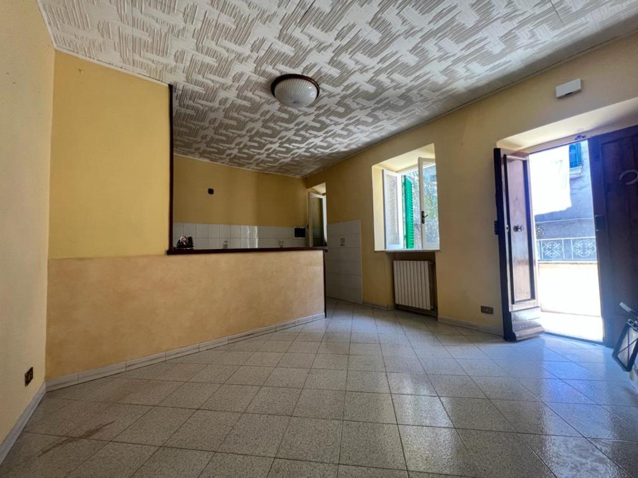 Appartamento in vendita a Castel Madama