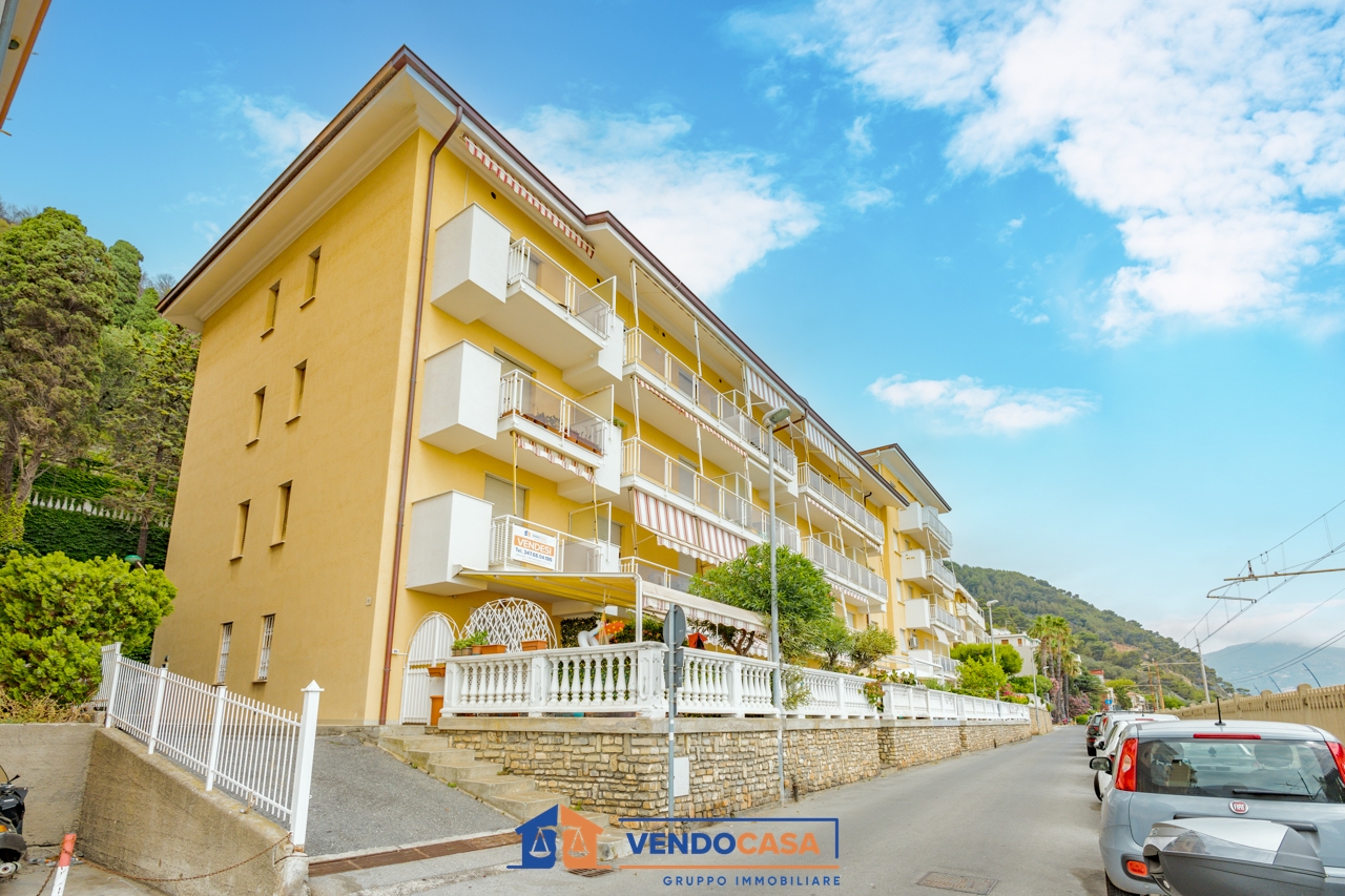 Appartamento in vendita a Laigueglia