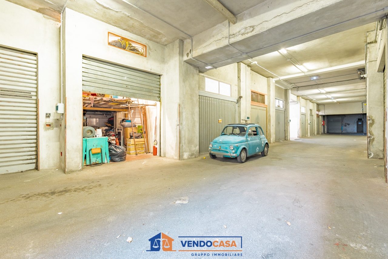 Box in vendita a Alassio
