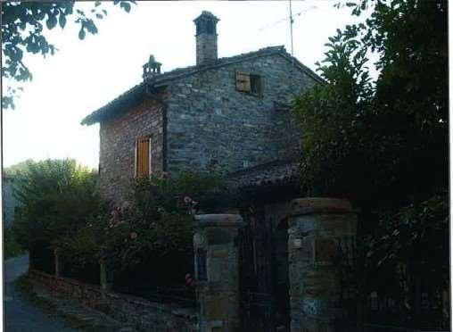 Casa indipendente in vendita a Bettola