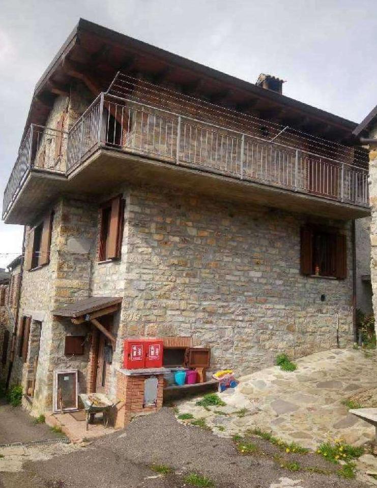 Casa indipendente in vendita a Ferriere