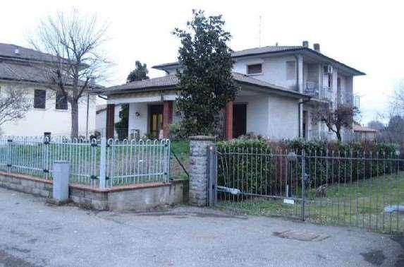 Villa bifamiliare in vendita a Vigolzone