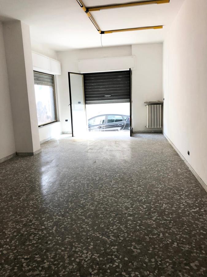 Negozio in vendita a Capurso