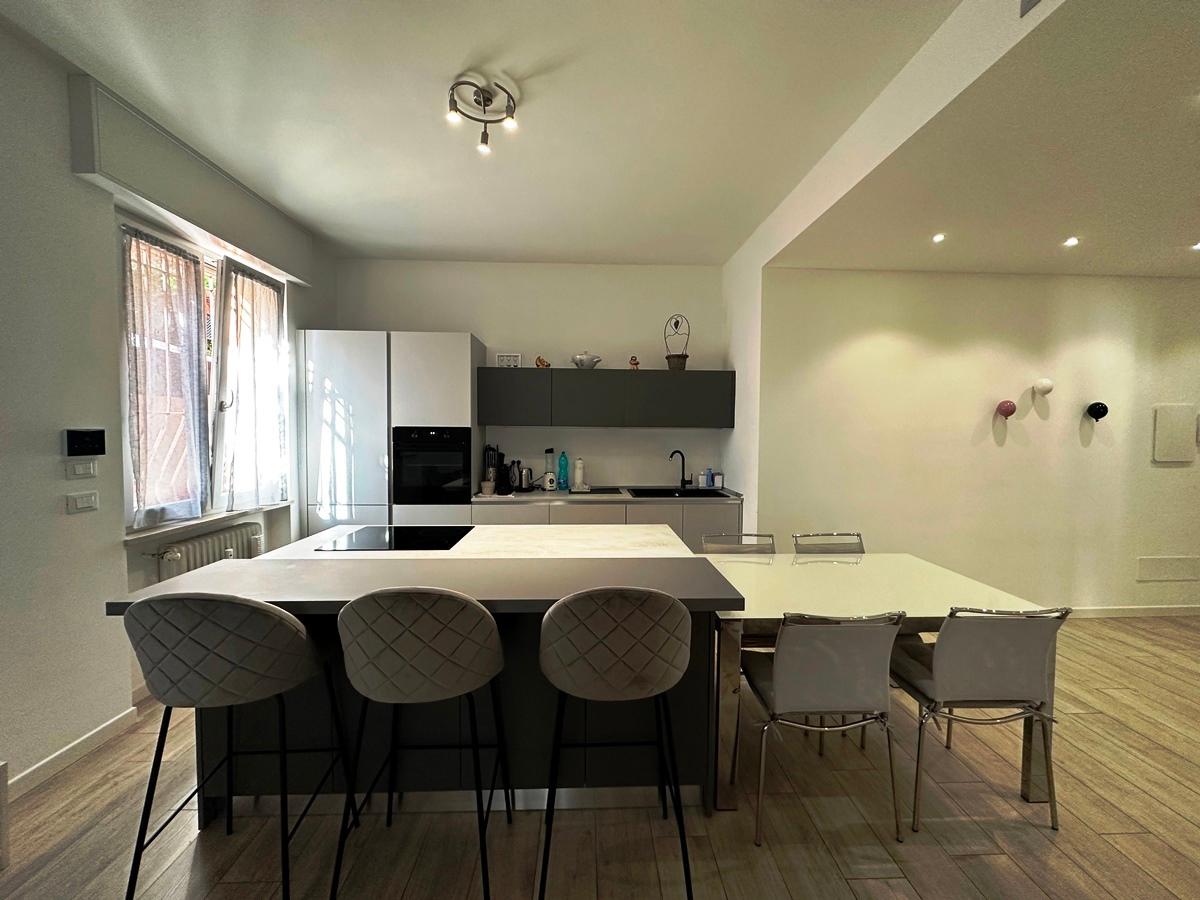 Trilocale in Via Aleardi 32, Desenzano del Garda