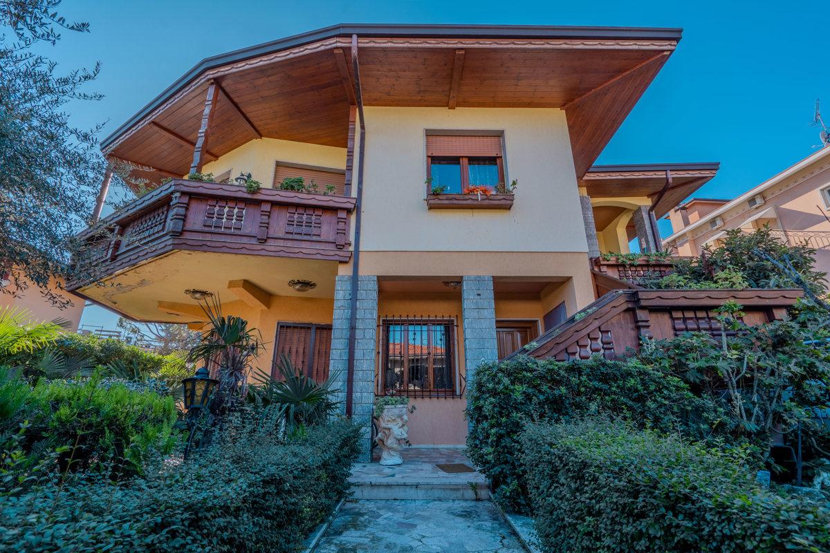 Villa in vendita a Sirmione