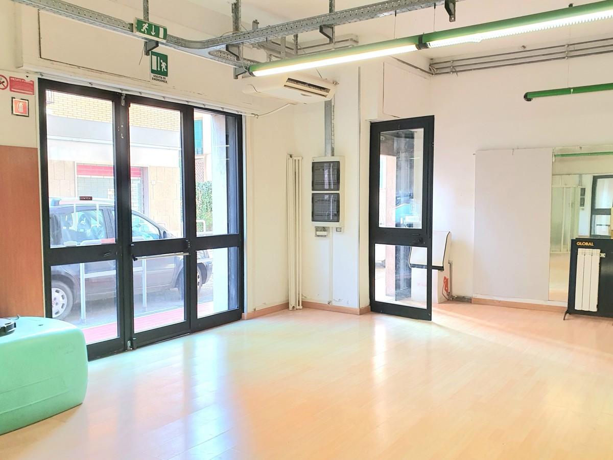 Negozio in vendita a Grottaferrata