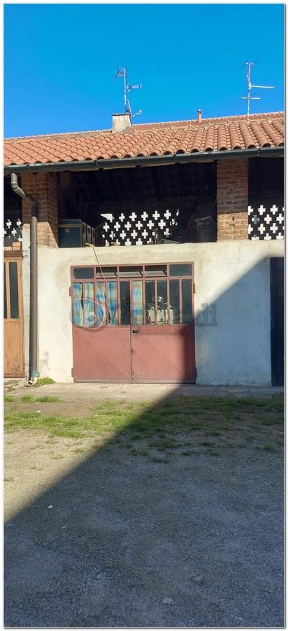 Box in vendita a Vittuone