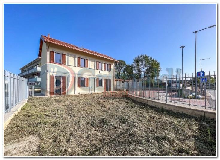 Villa in vendita a Magenta