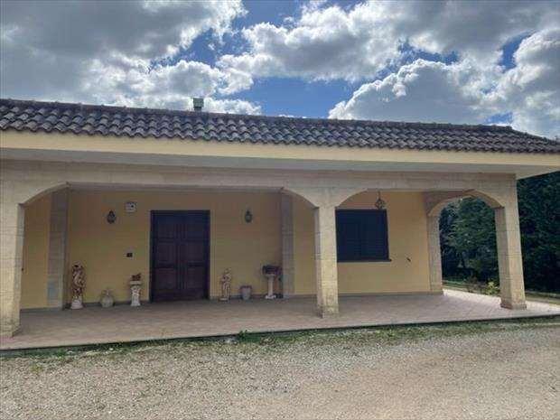 Villa unifamiliare in vendita a Cutrofiano