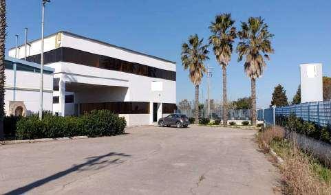 Capannone in vendita a San Donaci