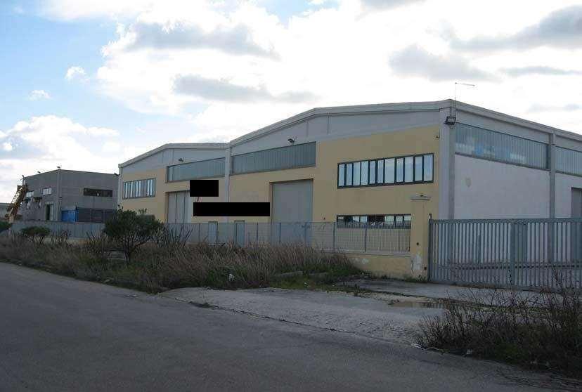 Capannone in vendita a Brindisi