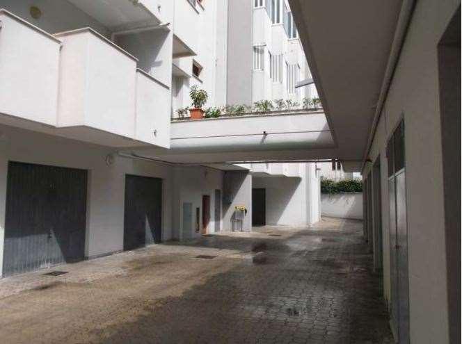 Garage - Posto auto in vendita a Brindisi