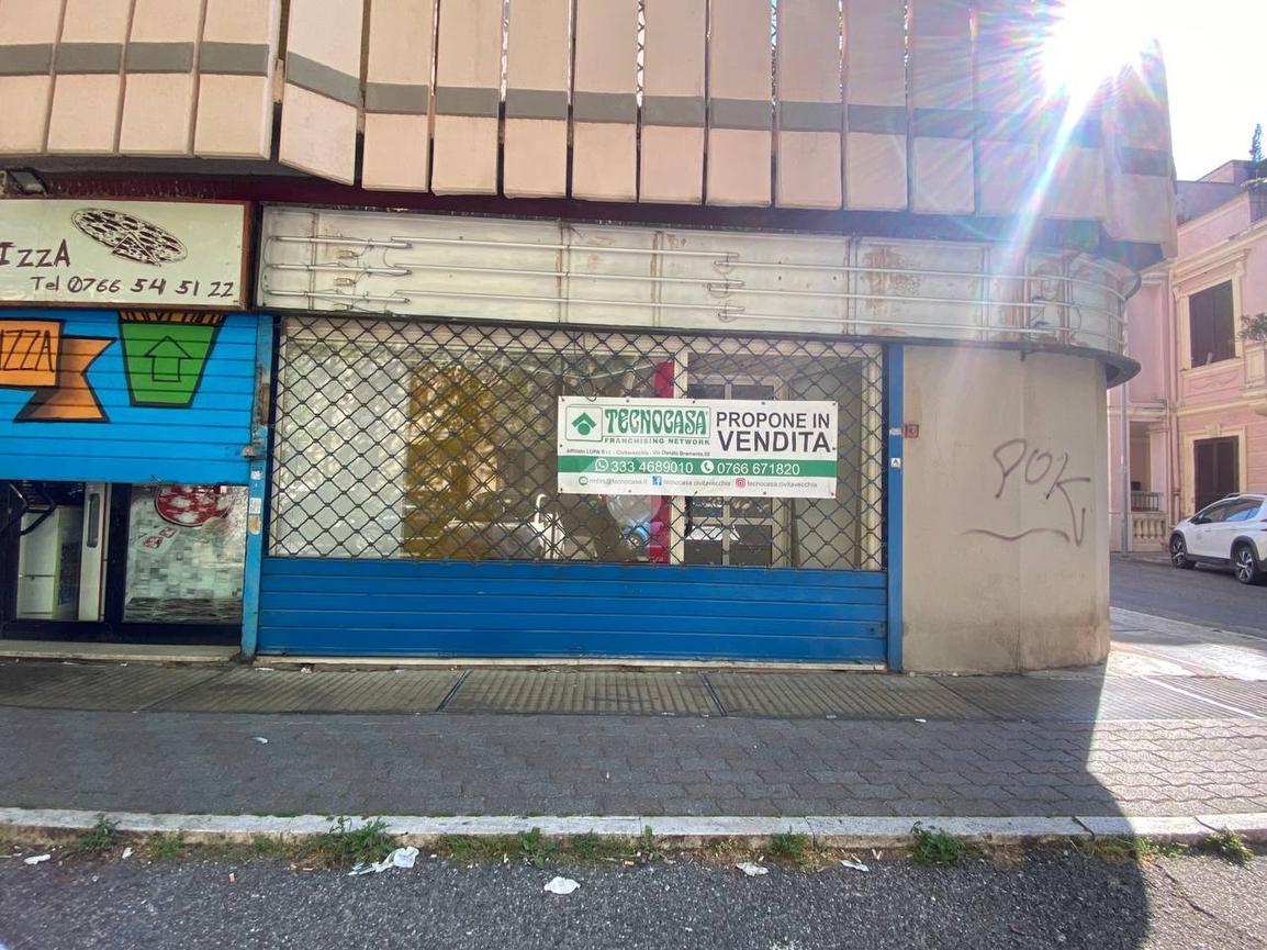 Negozio in vendita a Civitavecchia