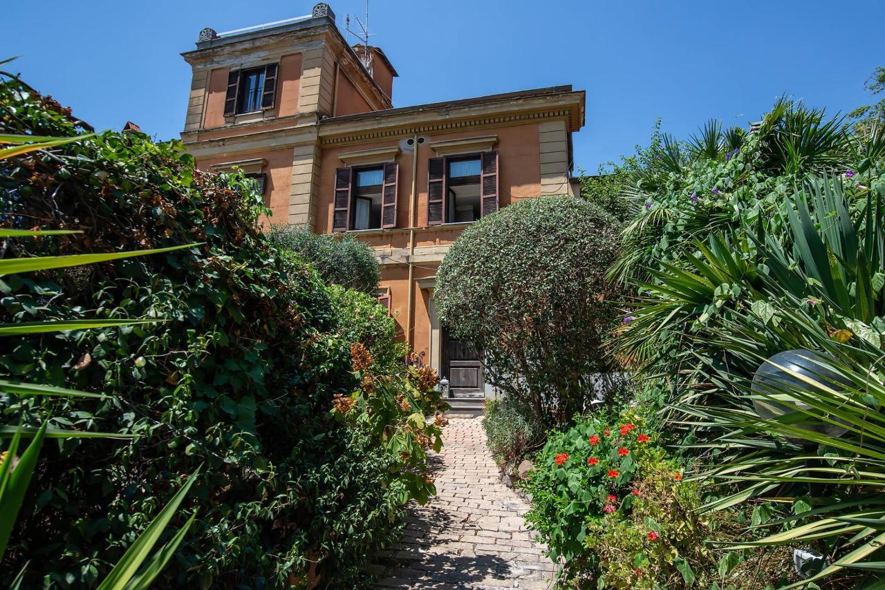 Casa indipendente in vendita a Roma