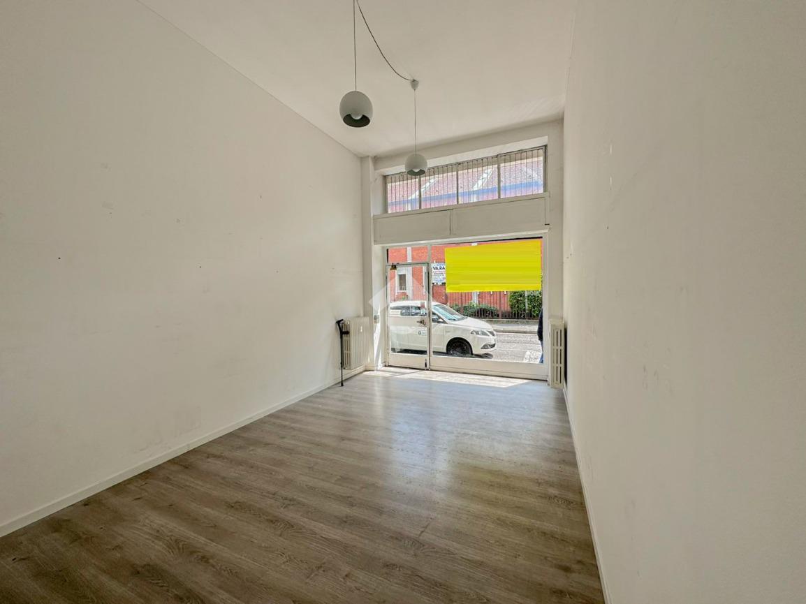 Negozio in vendita a Cinisello Balsamo