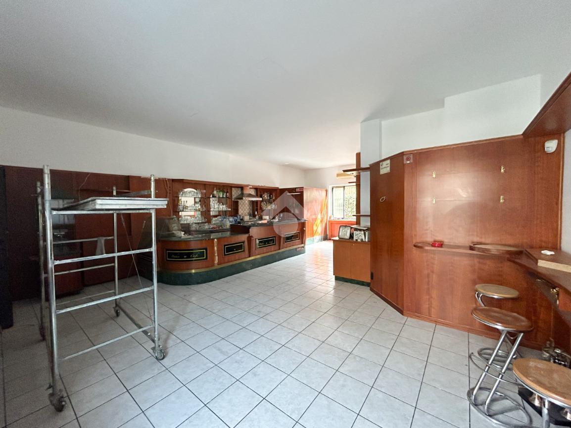 Negozio in affitto a Lissone