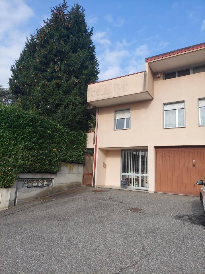 Casa indipendente in vendita a Borgosesia