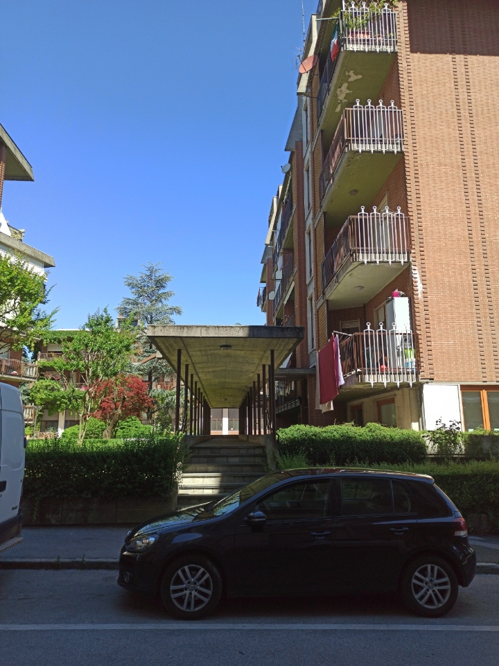 Box in vendita a Mondovi'