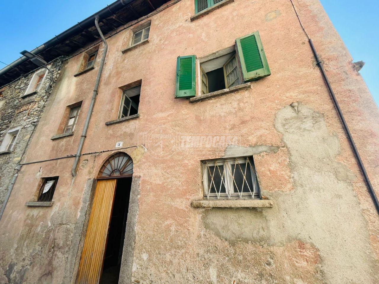 Appartamento in vendita a Colonno