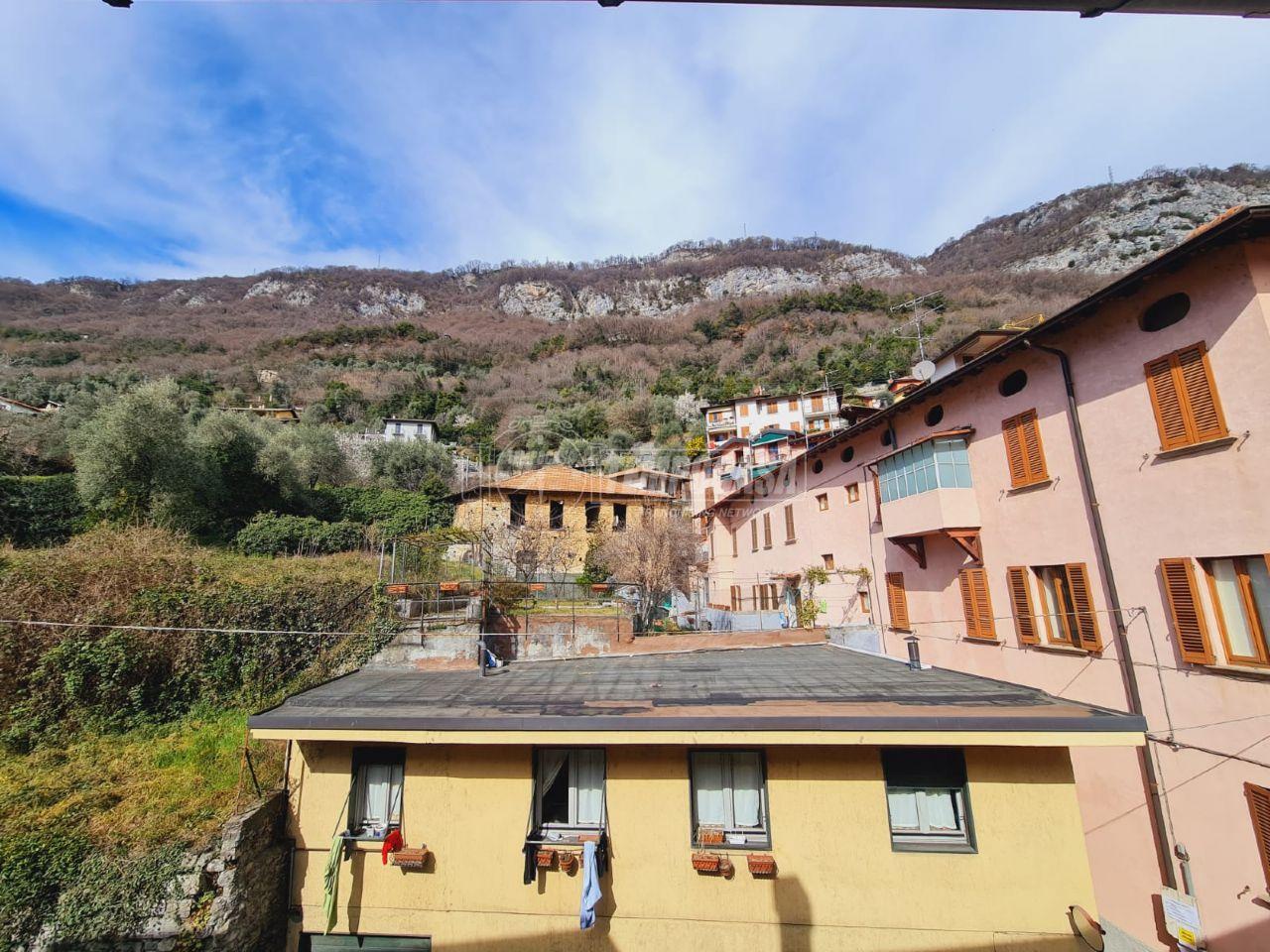 Bilocale in Via Statale 42, Sala Comacina