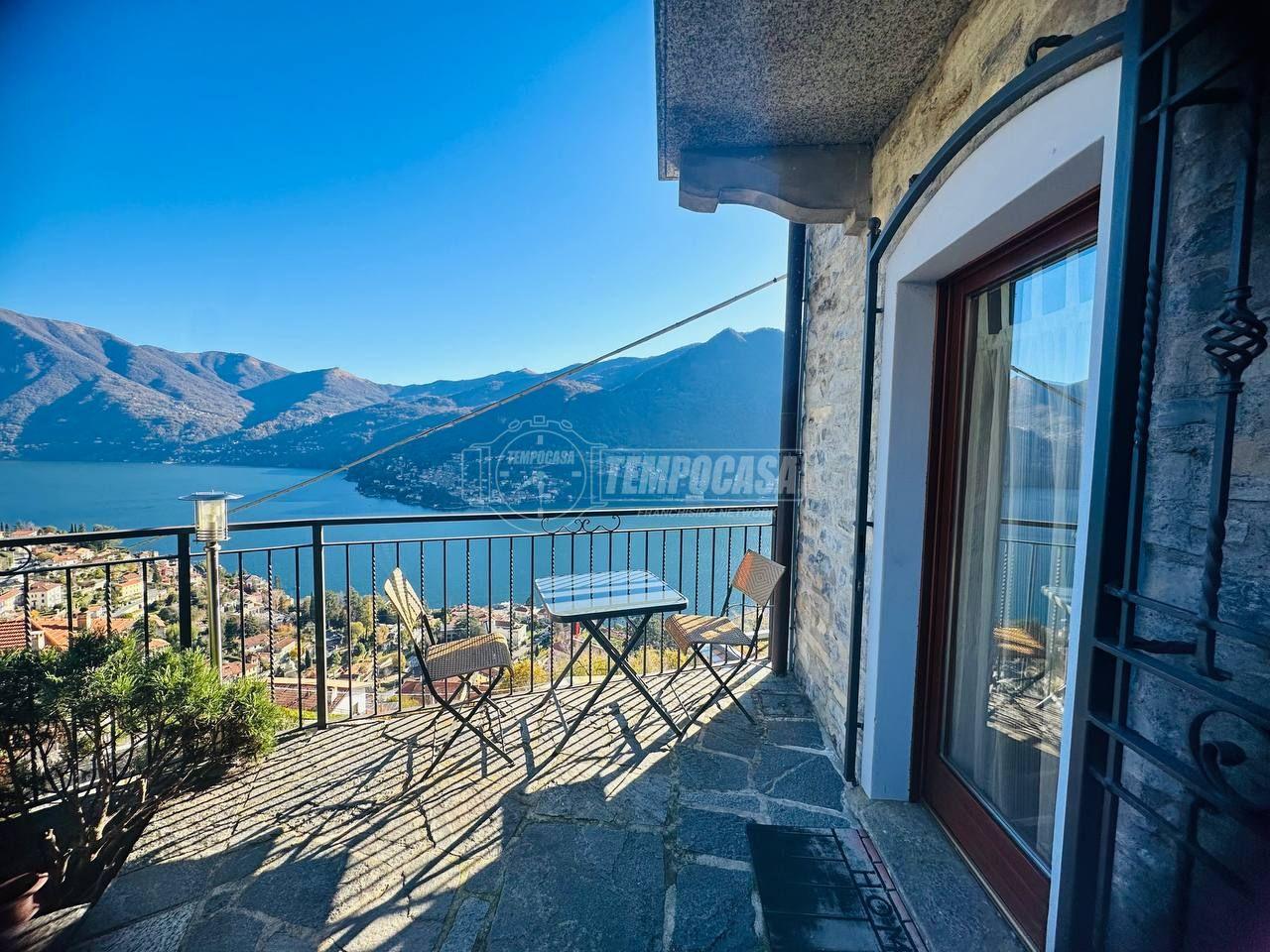 Appartamento in vendita a Moltrasio