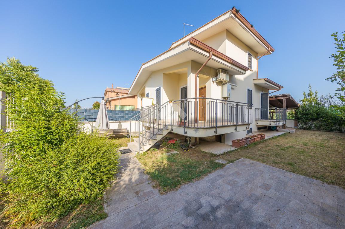 Villa in vendita a Roma