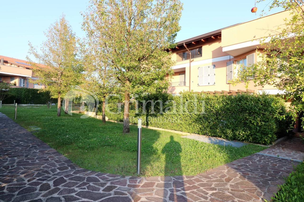 Appartamento in vendita a Lesmo