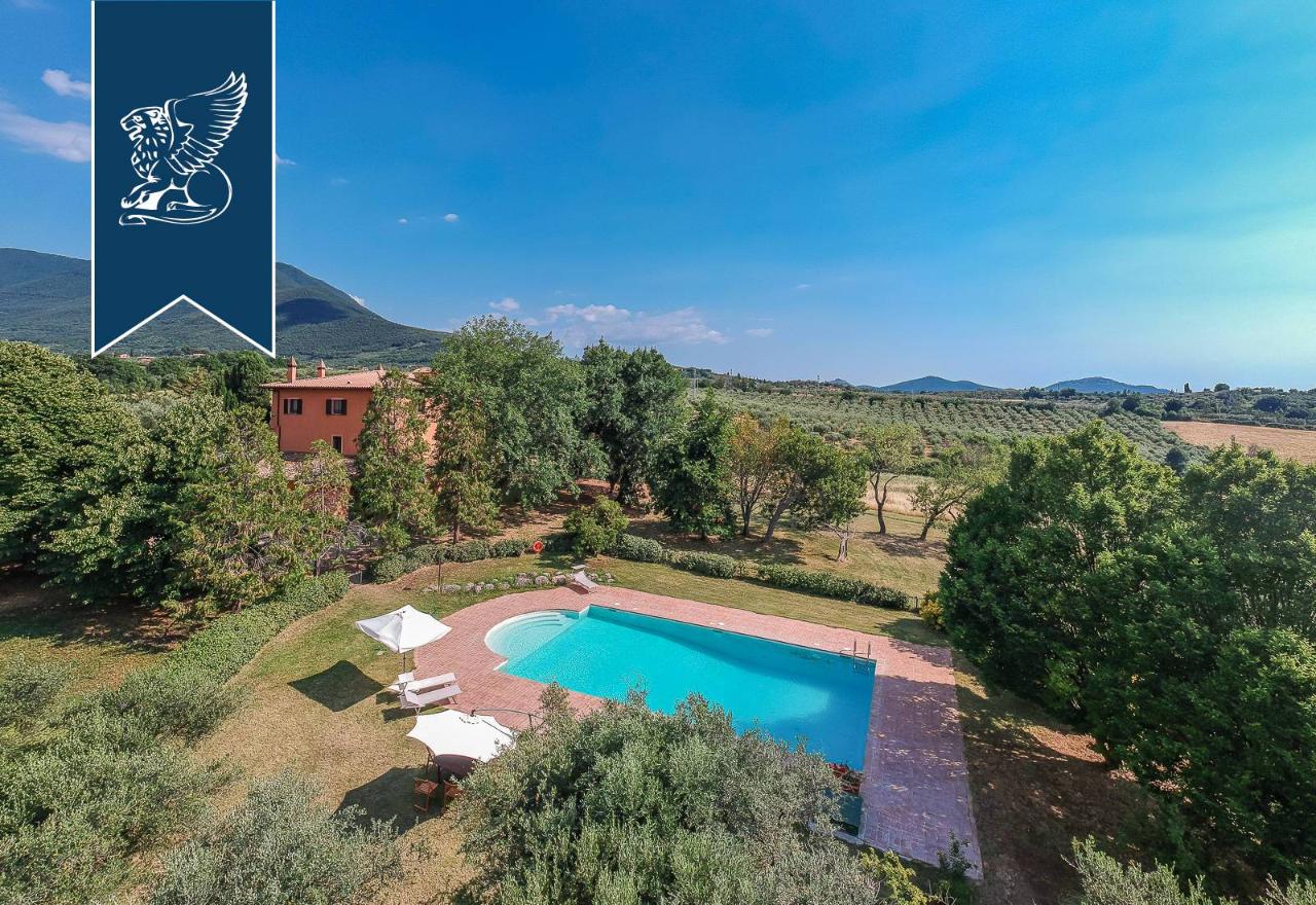 Villa, Palombara Sabina