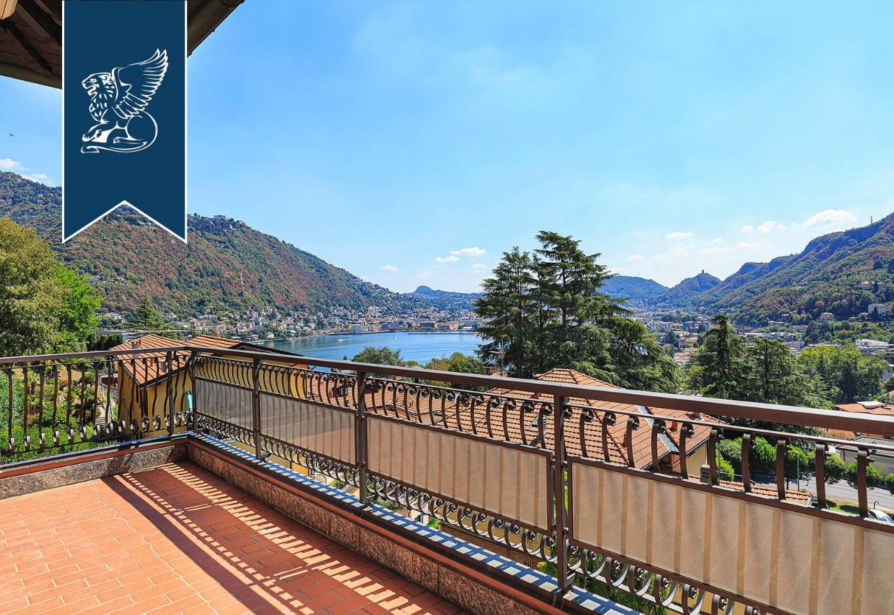 Villa, Como