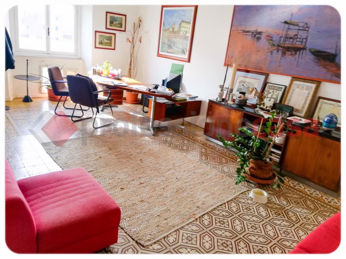 Appartamento in vendita a Livorno