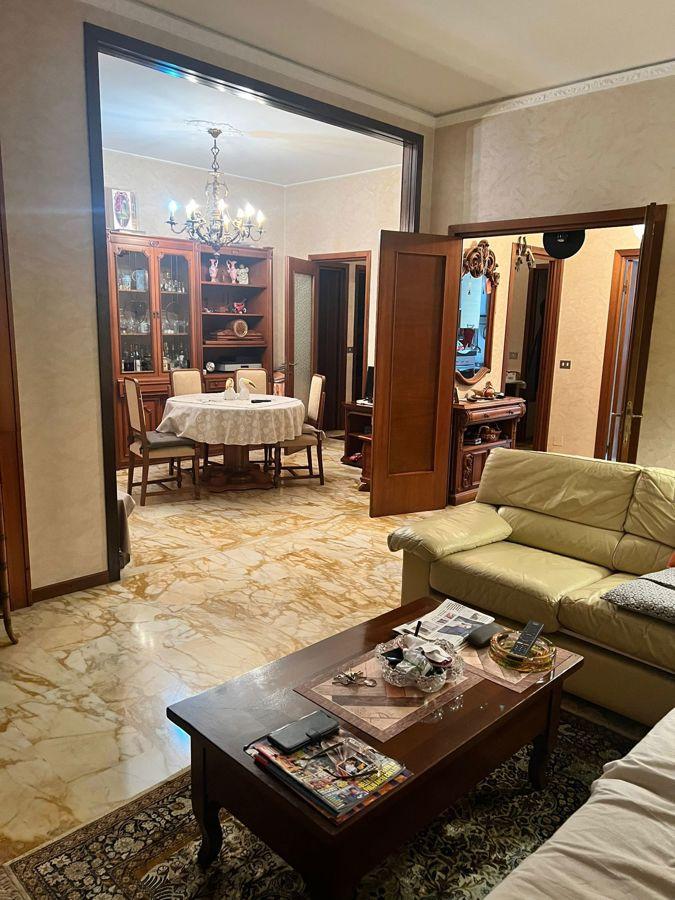 Appartamento in vendita a Rho