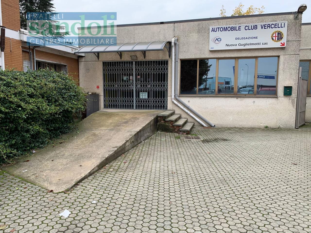 Capannone in affitto a Caresanablot